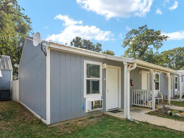 720 Pritchett Lane 1 Bedroom Apartment for Rent at 720 Pritchett Ln, Seven Points, TX 75143