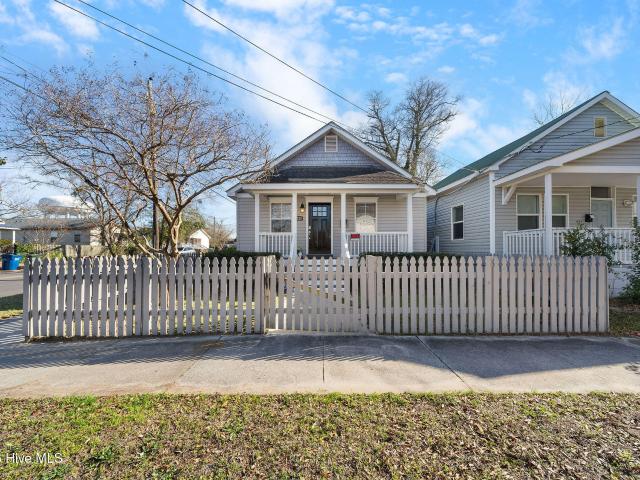 720 Queen St, Wilmington, NC 28401 | MLS #100568 | Compass