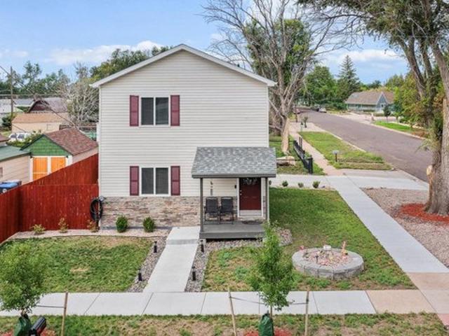 720 Russell Ave, Cheyenne, WY 82007