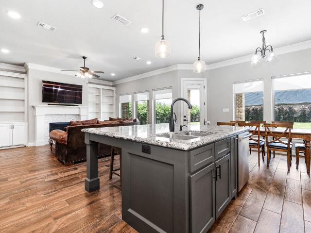 720 Rustic Oaks Drive