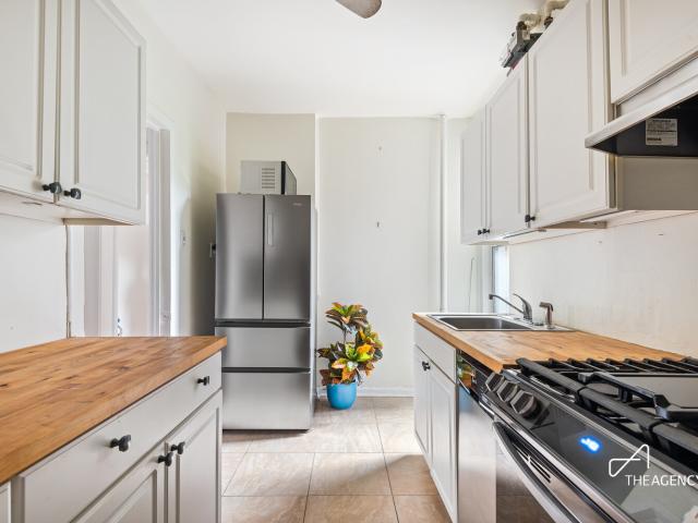 720 W 173RD Street 25