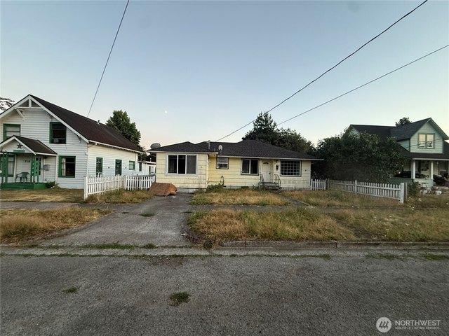 720 W Chestnut St, Centralia, WA 98531