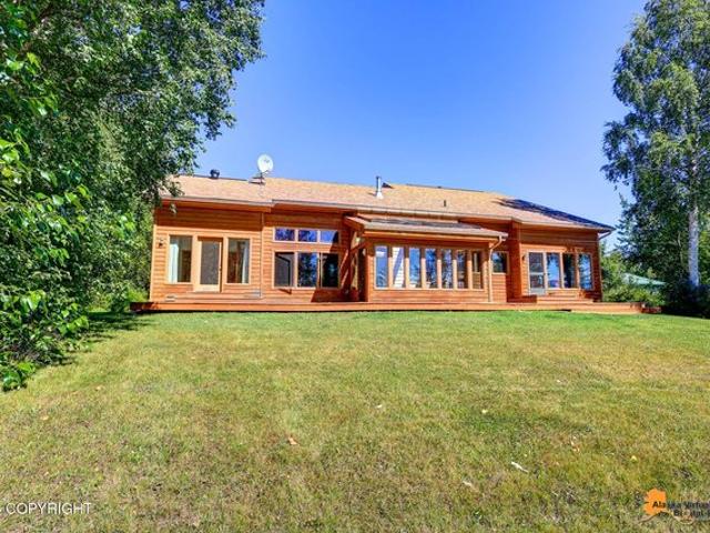 720 W Selina Ln, Wasilla, AK 99654
