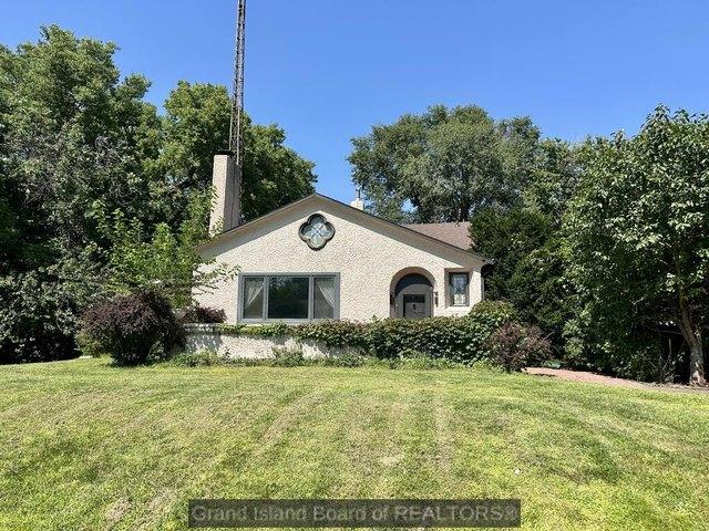 720 W Stolley Park Rd, Grand Island, NE 68801