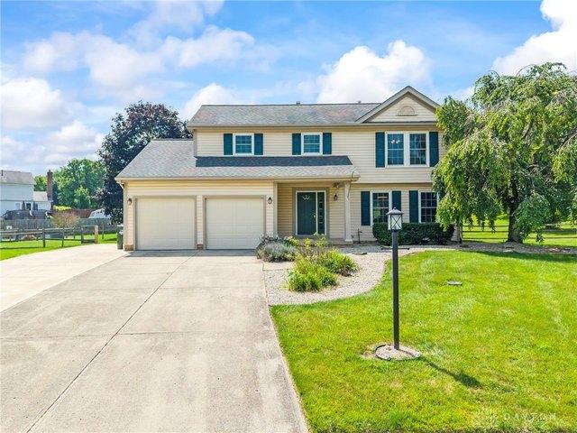 720 Woodspring Ct, Beavercreek, OH 45430