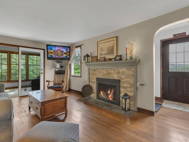 720 Walnut