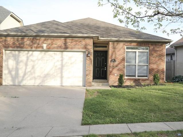 720 Whispering Brook Trce, Lexington, KY 40509