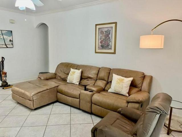720 Tarpon Cove Dr #102, Naples, FL 34110