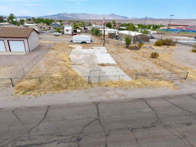 720 Tiger Lilly Ln, Bullhead City, AZ 86442