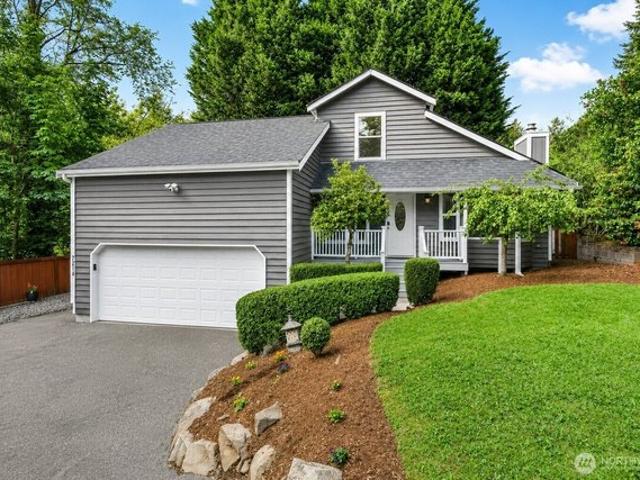 7214 NE 155th St, Kenmore, WA 98028