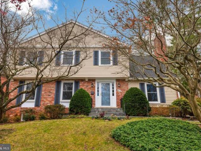 7214 Old Stage Rd, Rockville, MD 20852