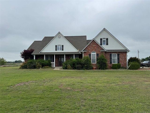 7214 E 132 Rd, Holdenville, OK 74848