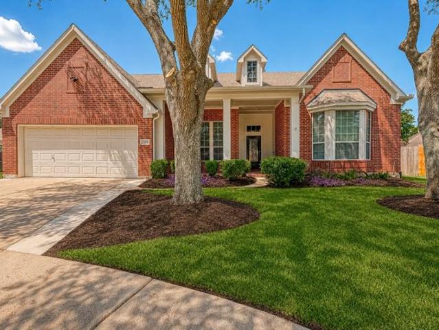 7214 Glenwick Ct, Cypress, TX 77433