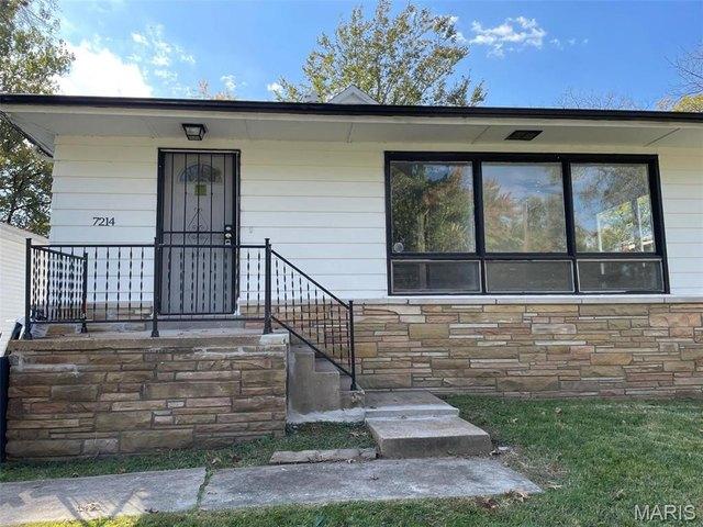 7214 Harney Ave, Saint Louis, MO 63136