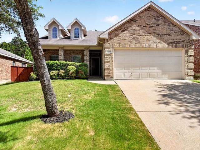 7214 Summit Parc Dr, Dallas, TX 75249