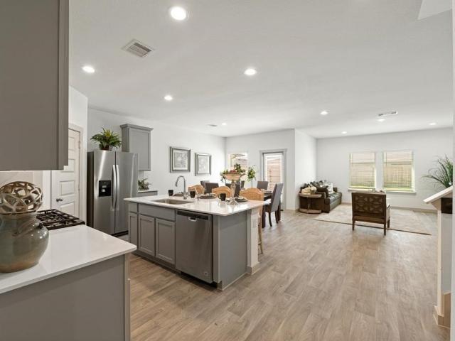 7214 Sunset Creek Drive