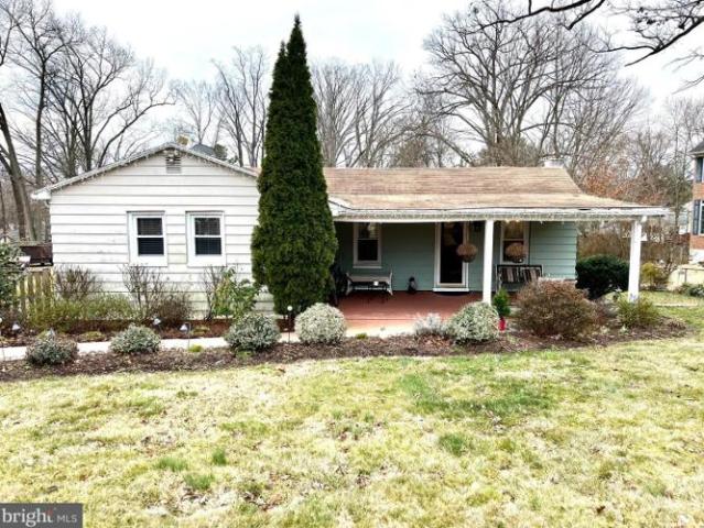7214 Sydenstricker Rd, Springfield, VA 22152