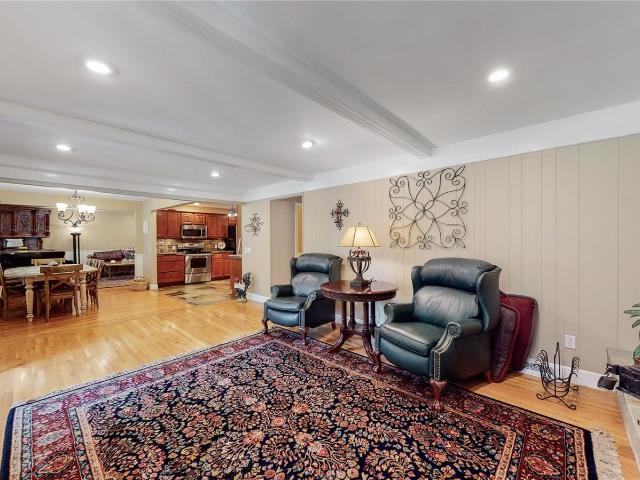 7214 S Kendall Court