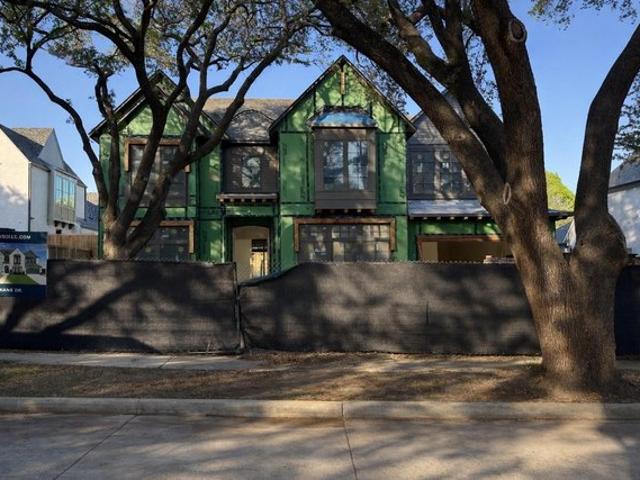 7215 Brennans Dr, Dallas, TX 75214