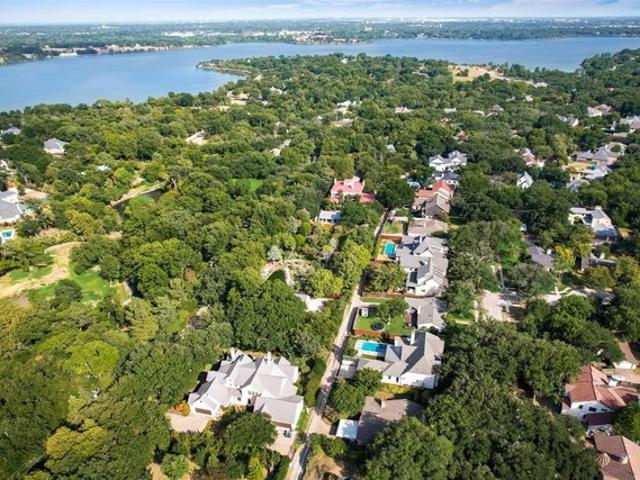 7215 Brennans Dr, Dallas, TX 75214