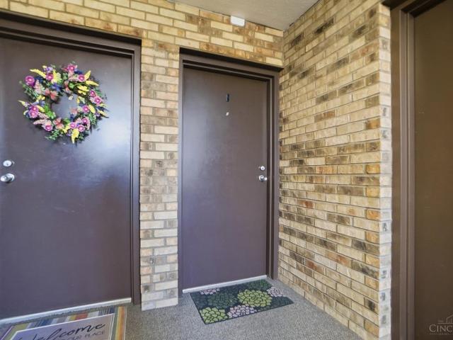 7216 Creekview Drive