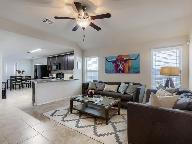 7216 Razors Edge Dr