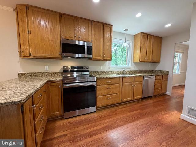7216 Reservation Drive