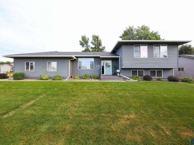 7216 W Strabane St, Sioux Falls, SD 57106