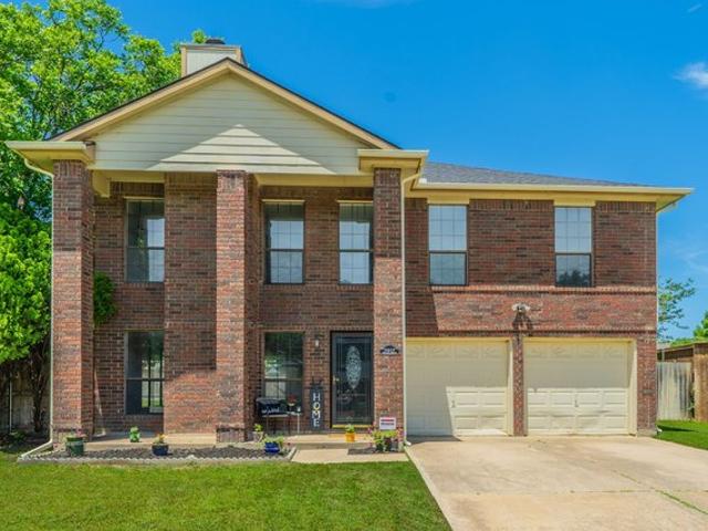 7217 McCoy Dr, Watauga, TX 76148