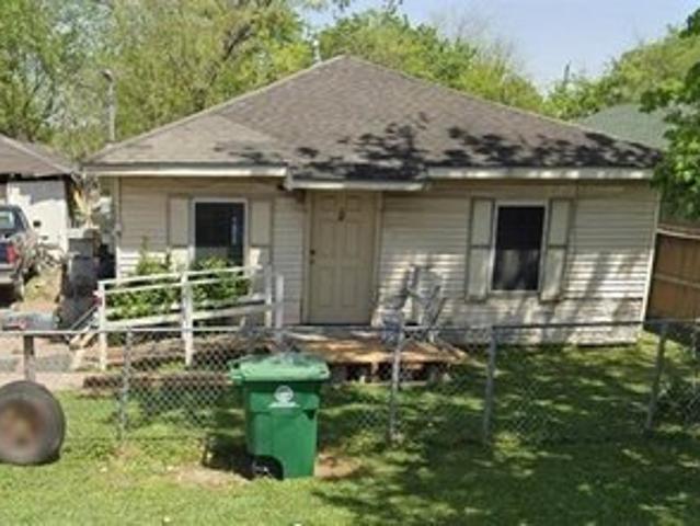 7217 Cowart St, Houston, TX 77020