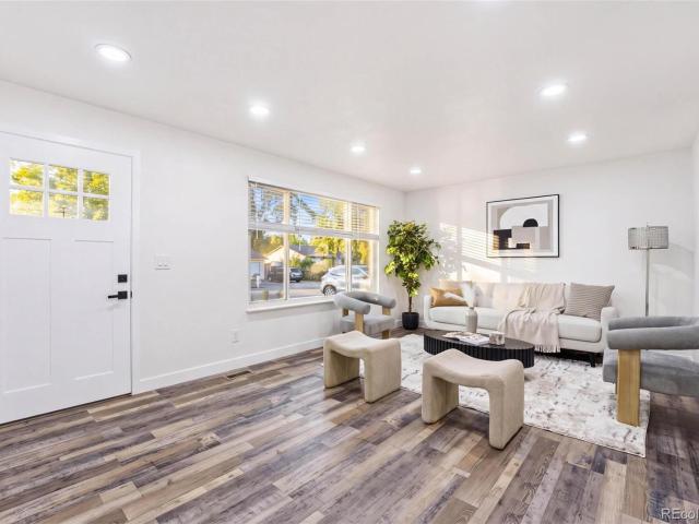 7217 W 79th Drive