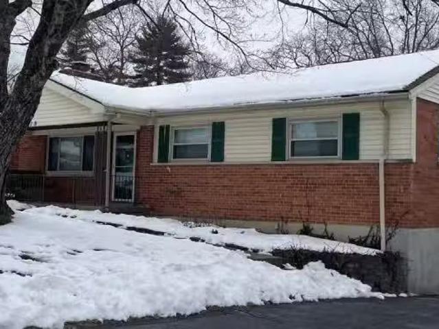 7218 Longfield Drive, Madeira, OH 45243