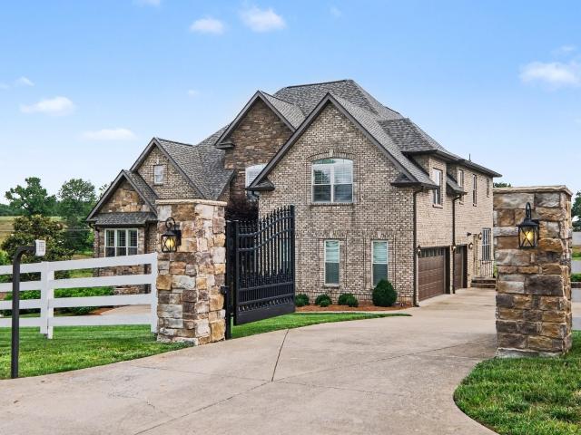 7219 Magnolia Valley Dr