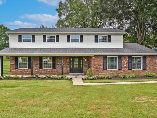 7219 Kirkridge Dr, Green Township, OH 45233