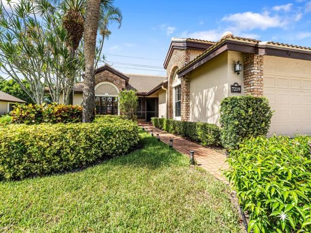 7219 Le Chalet Blvd, Boynton Beach, FL 33472