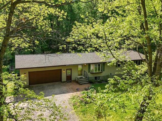 7219 Woodcrest Dr, Rhinelander, WI 54501