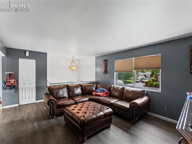 7210 Metropolitan Street