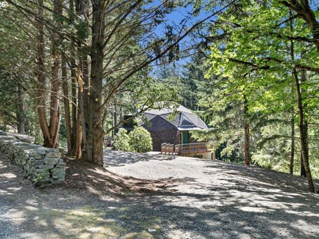 7210 NW Grandview Dr, Corvallis, OR 97330