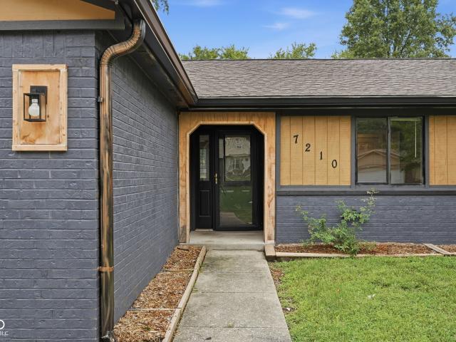 7210 Chimney Rock Court