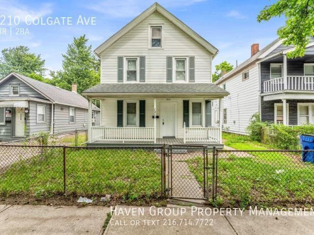 7210 Colgate Ave, Cleveland, Ohio, 44102 Spacious 4 bed 2 bath single family home!