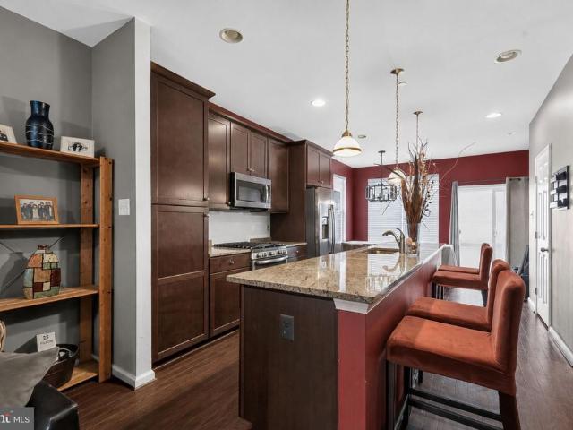 7210 Silver Thorn Way