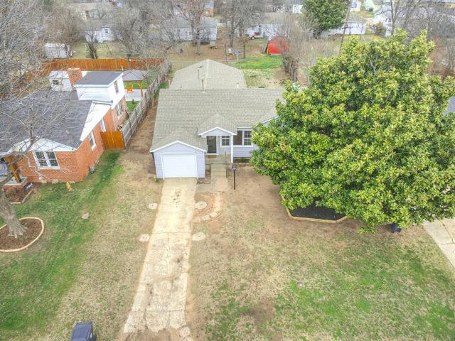 7211 NW 44th Drive