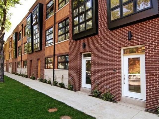 7211 N Oakley Ave, Chicago, IL 60645