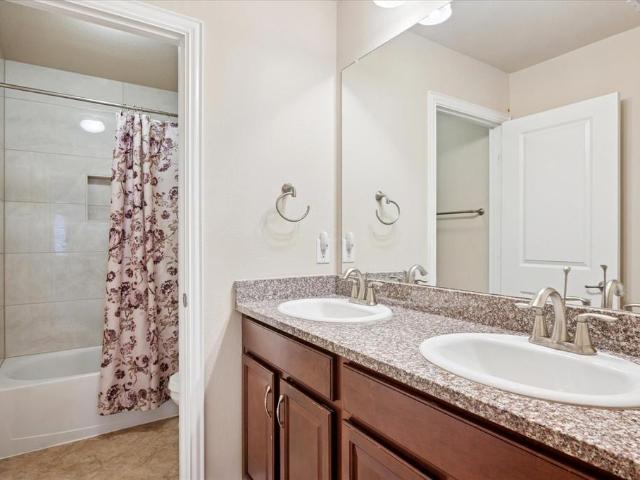 7211 Beranger Dr, Irving, TX 75063 | MLS #20988