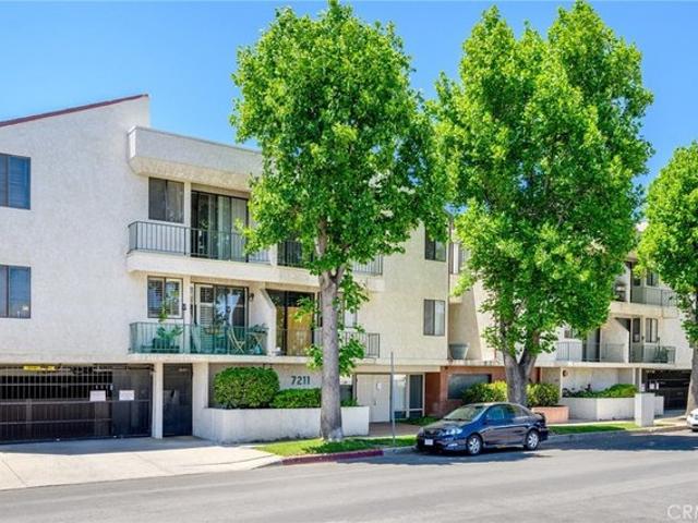 7211 Cozycroft Ave Unit 16, Winnetka, CA 91306
