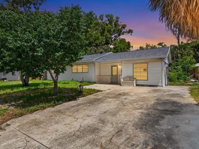 7211 Lynnwood Ave N, Saint Petersburg, FL 33710