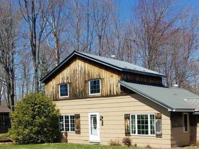7211 S State Highway 35, Foxboro, WI 54836