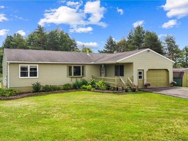 7212 Fox Rd, Holland Patent, NY 13354
