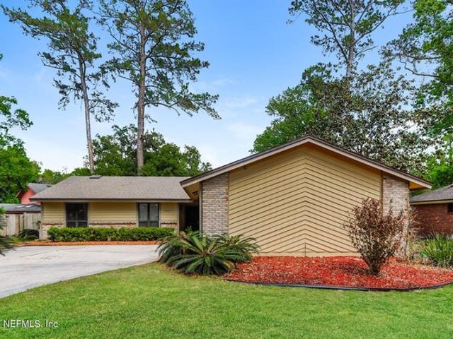7213 Secret Woods Dr, Jacksonville, FL 32216