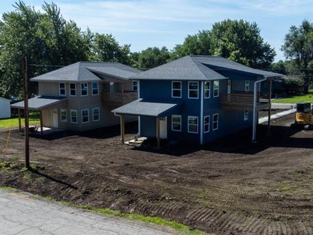 721 A and B W Cornhill, Cameron, MO 64429